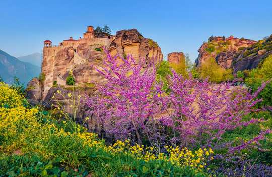 Greece in April: Where to Go, What to Do, the Weather & More | Zicasso